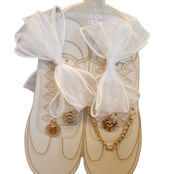 Alexis Bendel | Accessories | Nwt Alexis Bendel Gorgeous Shoe Charms ...